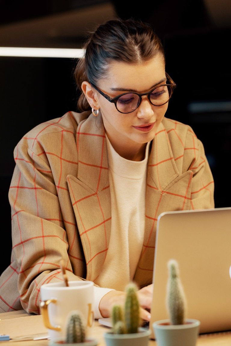 Computer Vision Syndrome. How Long Does it Last? | BARNER