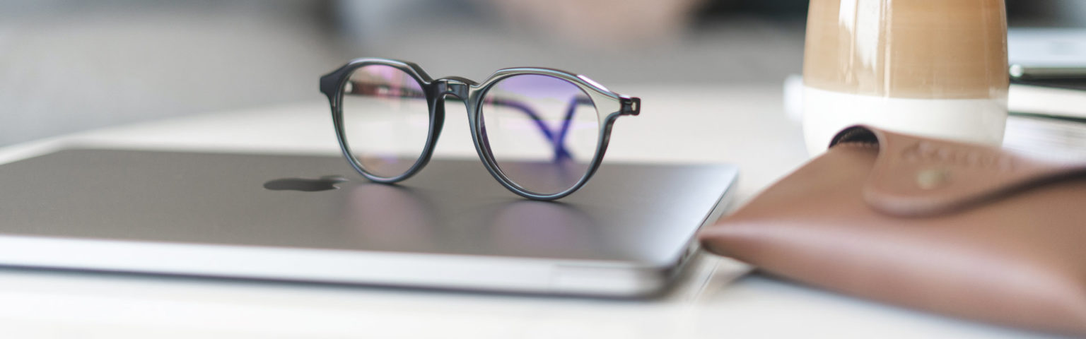 Computer Glasses: Do we Really Need Them? | BARNER